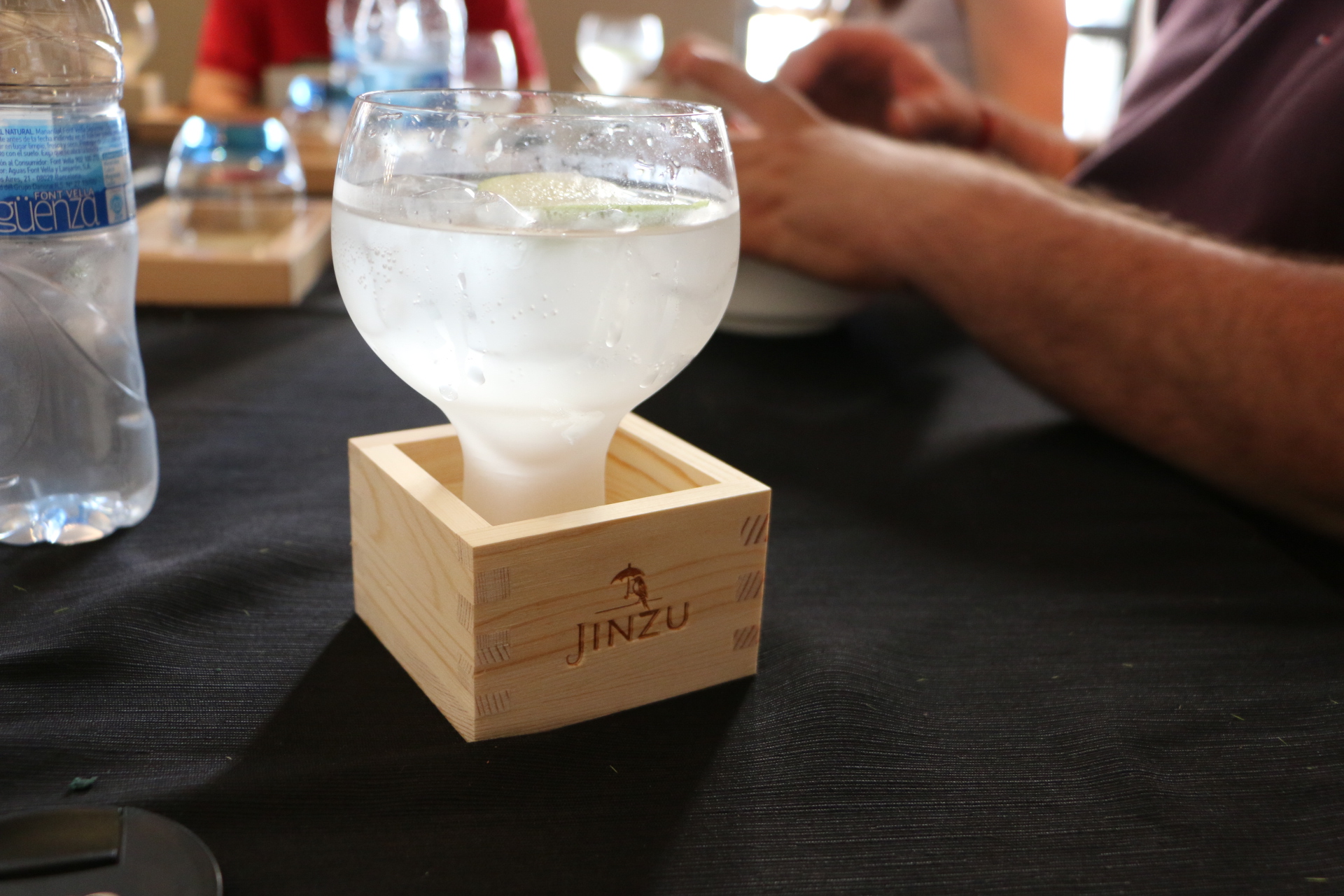 Jinzu Gin triunfa en DecorAcción llevándonos a Japón | Mixología